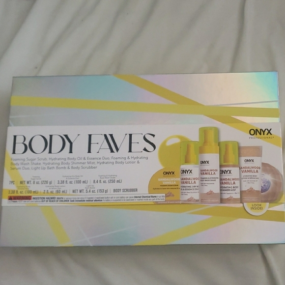Onyx | Bath & Body | Onyx Body Essentials Sandalwood Vanilla Set Yellow ...